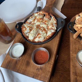 Two Cities Pizza Company - Takeout & Delivery - 432 Photos & 552 ...