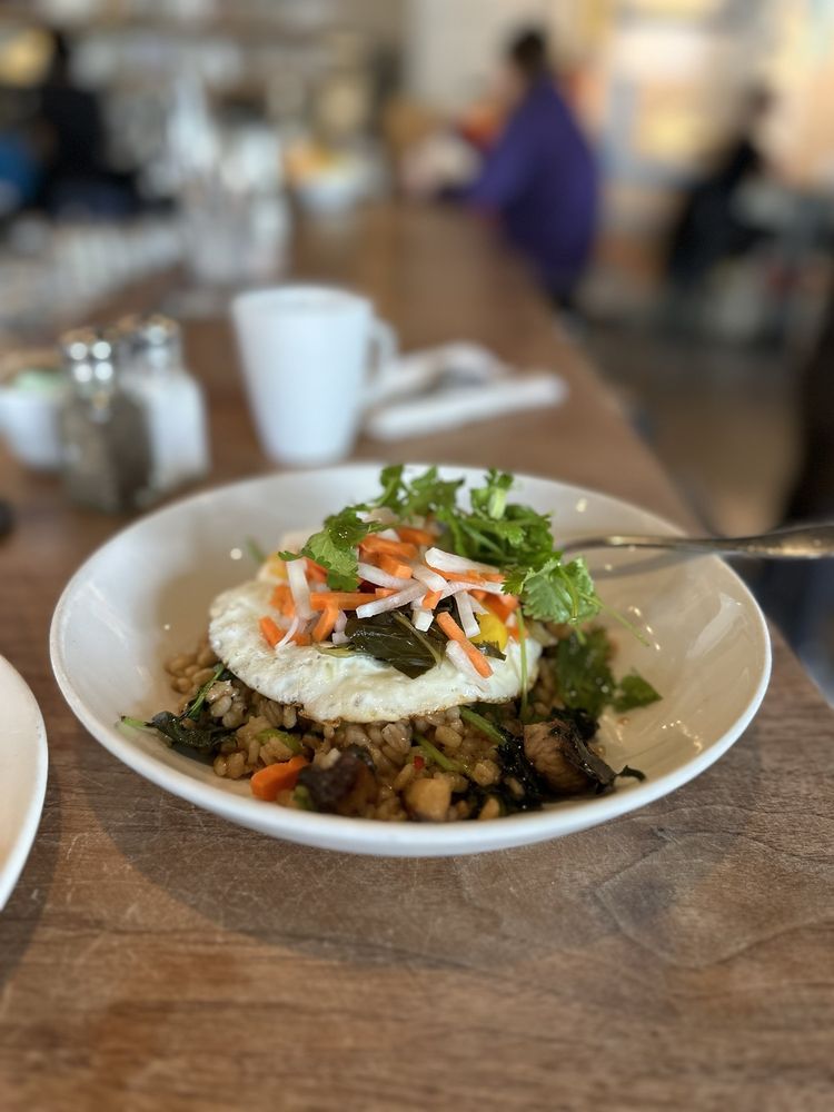 HEYDAY BAR & RESTAURANT - Updated December 2025 - 267 Photos & 282 ...