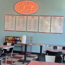 HUNKY’S - Updated April 2025 - 360 Photos & 570 Reviews - 3930 Cedar ...