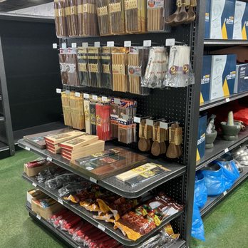 V MART - Updated December 2025 - 33 Photos & 15 Reviews - 3809 Airline ...