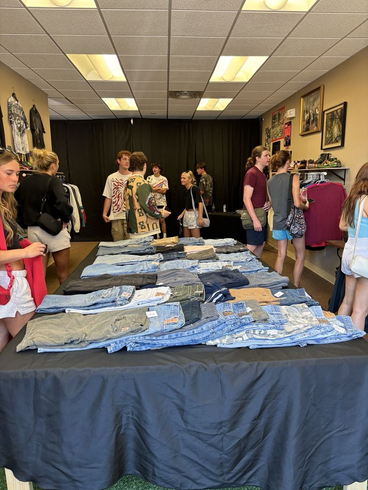 MINTY COLA EXCHANGE - Updated July 2025 - 120 N Main St, Edwardsville ...