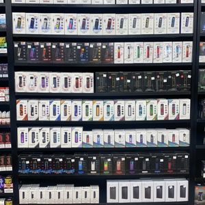 PLUTO SMOKE SHOP - Updated May 2025 - 37 Photos - 1112 W 6th St, Corona ...