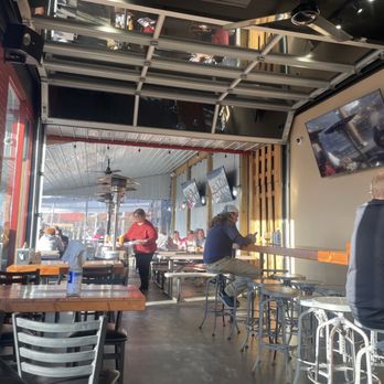 OFF THE RAILS BARBEQUE AND DRAFTHOUSE - Updated August 2025 - 123 ...