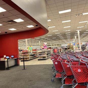 TARGET - Updated December 2025 - 48 Photos & 82 Reviews - 1400 S Havana ...