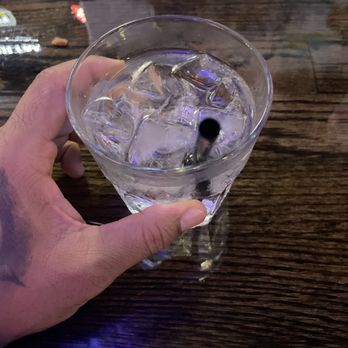 THE LOON BAR & GRILL - Updated September 2024 - 138 Photos & 107 ...