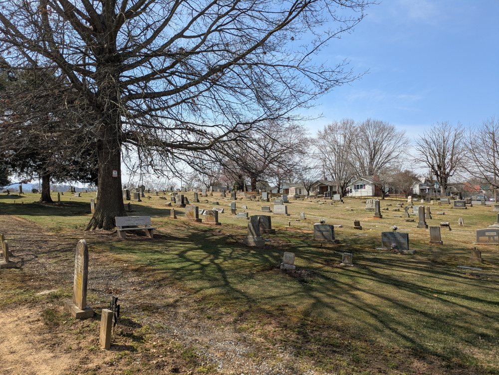 OAK HILL CEMETERY - Updated December 2025 - 205 Whitney St, Johnson City, Tennessee - Funeral ...