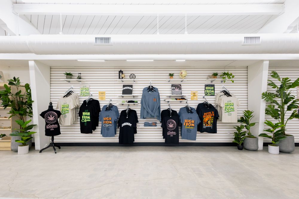 EMBARC - FONTANA - Updated July 2025 - 97 Photos & 76 Reviews - 9132 ...