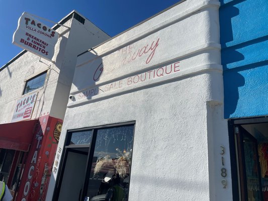 THE RUNWAY OUTLET - Updated November 2025 - 30 Photos - 57 Reviews ...