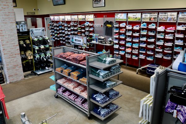 WACO RUNNING COMPANY - Updated March 2025 - 700 Franklin Ave, Waco ...