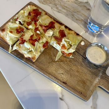 COURTYARD SOCIAL - Updated August 2024 - 139 Photos & 203 Reviews - 333 ...