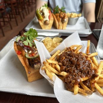 DESTINATION DOGS - Updated September 2024 - 1589 Photos & 1251 Reviews ...