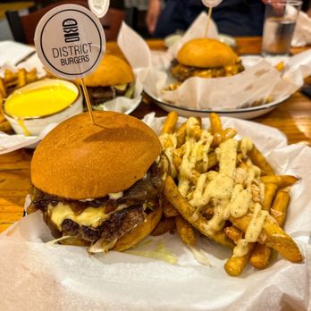 DISTRICT BURGER - Updated May 2025 - 149 Photos & 146 Reviews - 219 S ...