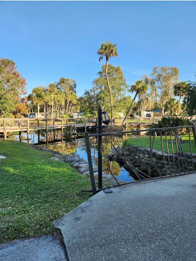 ENCHANTED LAKES RV RESORT - Updated October 2025 - 38 Photos - 750 ...