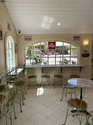 BOOPS - Updated August 2024 - 38 Photos & 13 Reviews - 15001 Captiva Dr ...