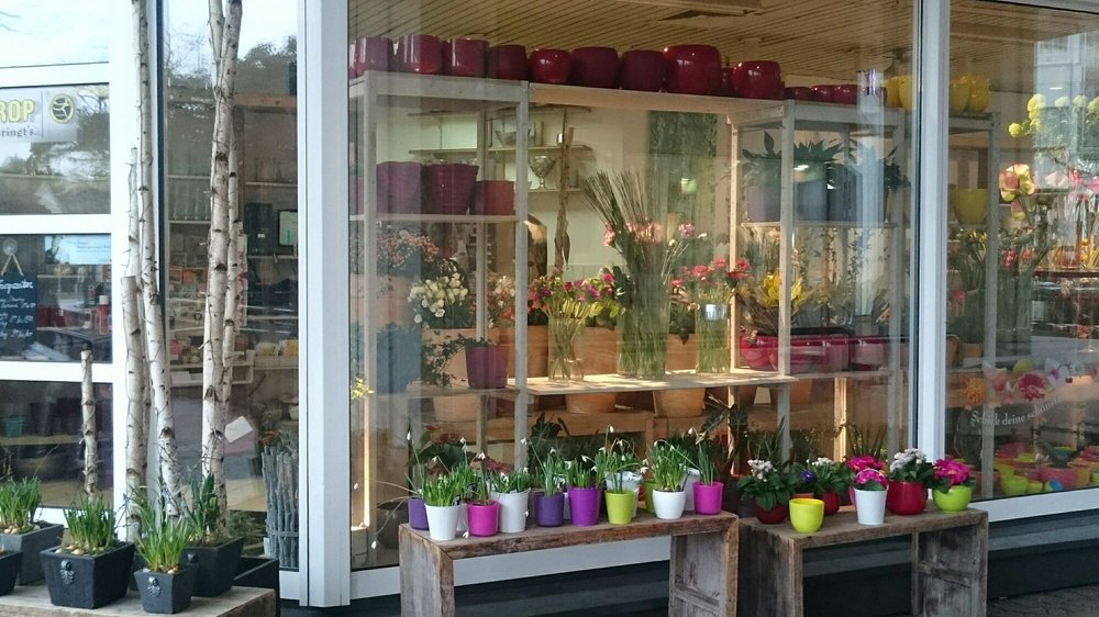 BLUMEN FUCHS - Updated February 2025 - Elektrastr. 6, München, Bayern ...