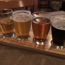 SQUAN TAVERN - Updated September 2025 - 93 Photos & 195 Reviews - 15 ...