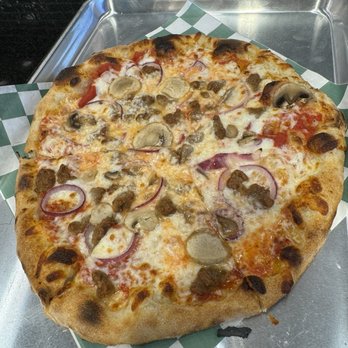 HOOPS PIZZERIA - Updated December 2025 - 29 Photos & 36 Reviews - 697 ...