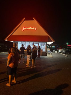 SUNDAES THE ICE CREAM PLACE - Updated November 2024 - 80 Photos & 84 ...