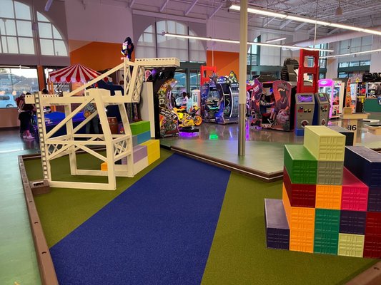 SUBPAR MINIATURE GOLF - 400 Photos & 313 Reviews - 1600 Park St ...