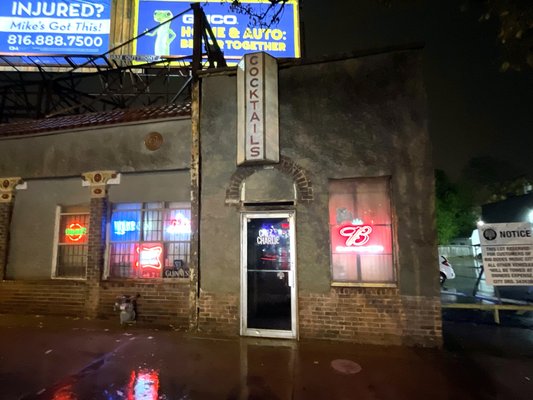 CHEZ CHARLIE - Updated October 2025 - 22 Photos & 39 Reviews - 3809 ...