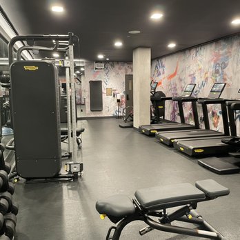 MOXY AUSTIN - UNIVERSITY - Updated July 2024 - 112 Photos & 54 Reviews ...