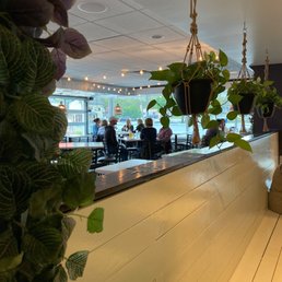 ZISTERS - Updated May 2025 - 303 Photos & 350 Reviews - 13425 Watertown ...