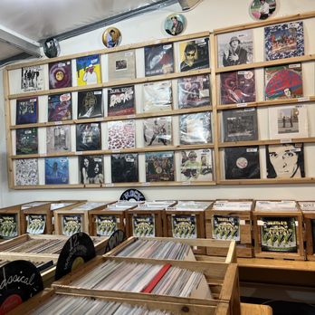 THE RECORD LOFT - Updated November 2025 - 19 Photos & 10 Reviews - 720 ...