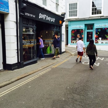 SCOFF TROFF CAFE - Market Square, Camelford, Cornwall, United Kingdom ...
