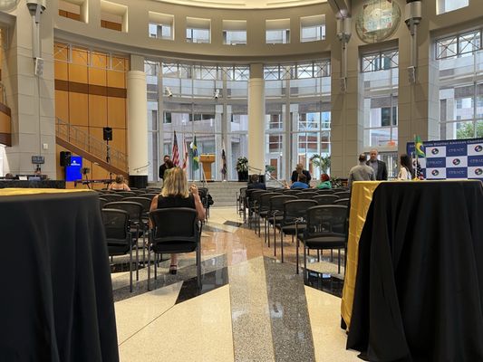 ORLANDO CITY HALL - Updated January 2026 - 29 Photos - 400 S Orange Ave ...