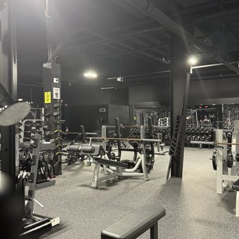 UNCAGED FITNESS - Updated December 2025 - 51 Photos - 640 Lincoln St ...