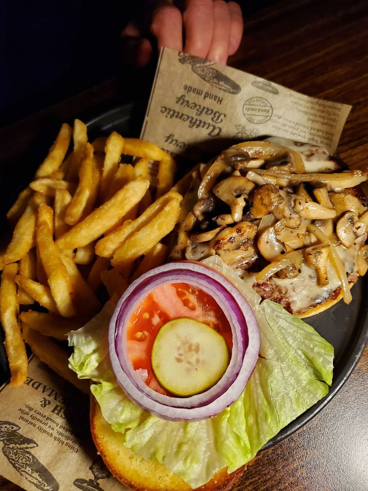 KINDRED GASTROPUB - Updated July 2024 - 53 Photos & 59 Reviews - 6460 ...