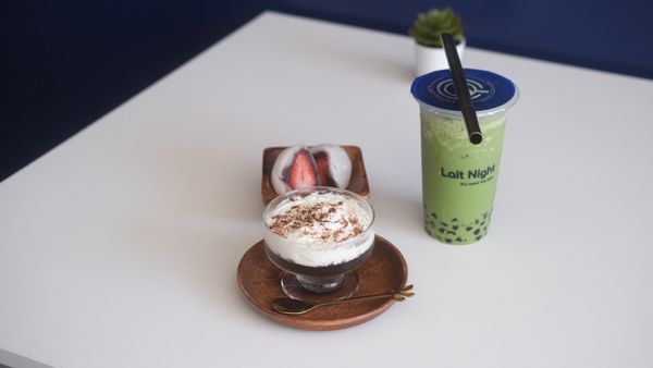 LAIT NIGHT - 111 Photos & 41 Reviews - 81 Huron Street, Toronto ...