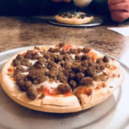 PIZZA GLEN - Updated July 2025 - 33 Photos & 71 Reviews - 205 E Rives ...
