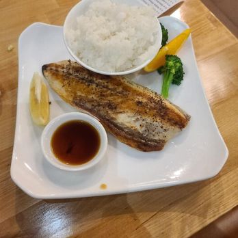 SUSHI BROADWAY - Updated April 2025 - 74 Photos & 21 Reviews - 2549 ...