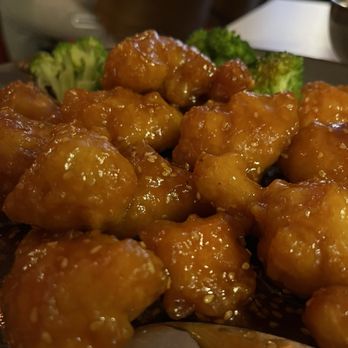 THE CORNER CHINESE RESTAURANT - Updated June 2024 - 137 Photos & 64 ...