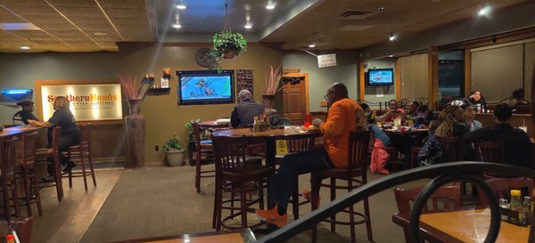 SOUTHERN HANDS HOMESTYLE COOKING - 111 Photos & 141 Reviews - 6025 ...