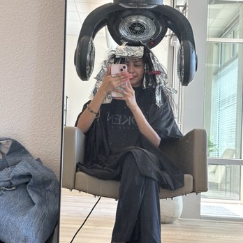 BLOND ME HAIR STUDIO - Updated October 2025 - 17 Photos - 7600 Monterey ...