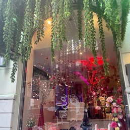 FRIDA MIDTOWN - Updated December 2025 - 568 Photos & 249 Reviews - 214 ...