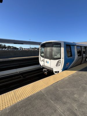 BART - DALY CITY - Updated October 2025 - 261 Photos & 146 Reviews ...