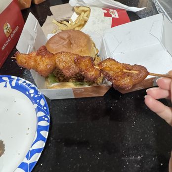 MACHO BURGER - Updated September 2024 - 152 Photos & 48 Reviews - 227 W ...