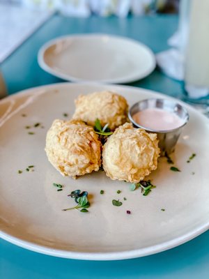 HATCH EARLY MOOD FOOD - 1730 Photos & 1417 Reviews - 1101 N Broadway ...