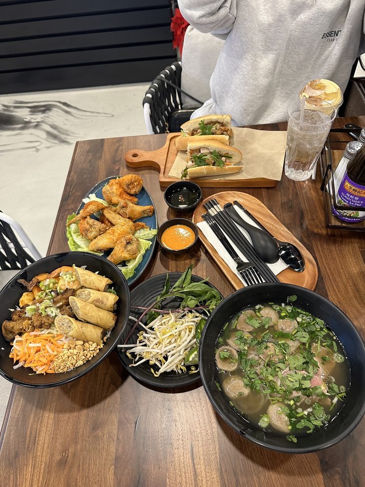 BUN MEE - BUN TEA - Updated January 2026 - 227 Photos & 92 Verified ...