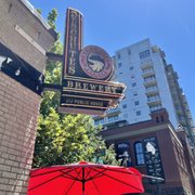 DESCHUTES BREWERY PORTLAND PUBLIC HOUSE - 4957 Photos & 3393 Reviews ...