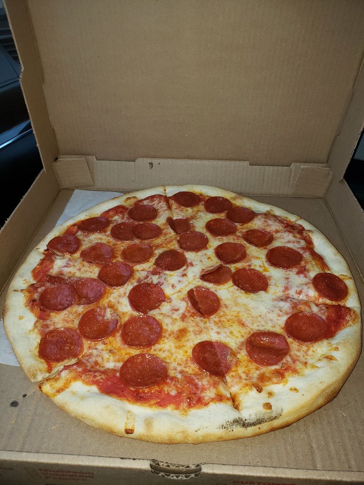 RICCARDO’S PIZZA & RESTAURANT - Updated August 2024 - 30 Reviews - 240 ...