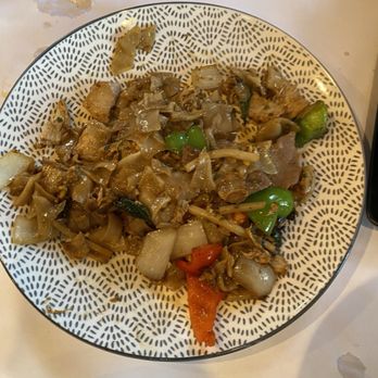 CHILI BASIL THAI CUISINE - Updated July 2024 - 252 Photos & 119 Reviews ...