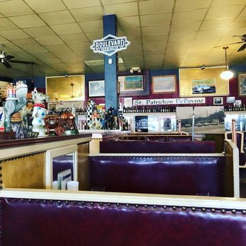 MAGOONS FAMOUS DELICATESSEN - Updated July 2025 - 49 Photos & 34 ...