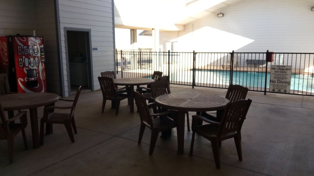 SOUTHERN INN & SUITES - Updated October 2024 - 14 Photos - 1617 Hwy 87 ...