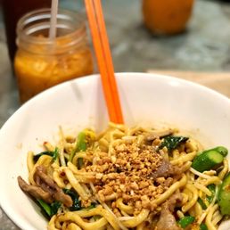 TOSS NOODLE BAR - 1122 Photos & 1205 Reviews - Asian Fusion - 2272 ...