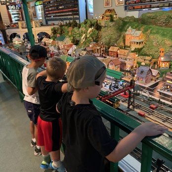 THE TOY TRAIN BARN MUSEUM - Updated December 2025 - 50 Photos & 14 ...