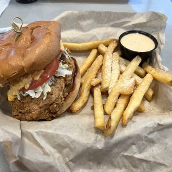 NOBLE CHICKEN - Updated December 2025 - 60 Photos & 45 Reviews - 4450 ...